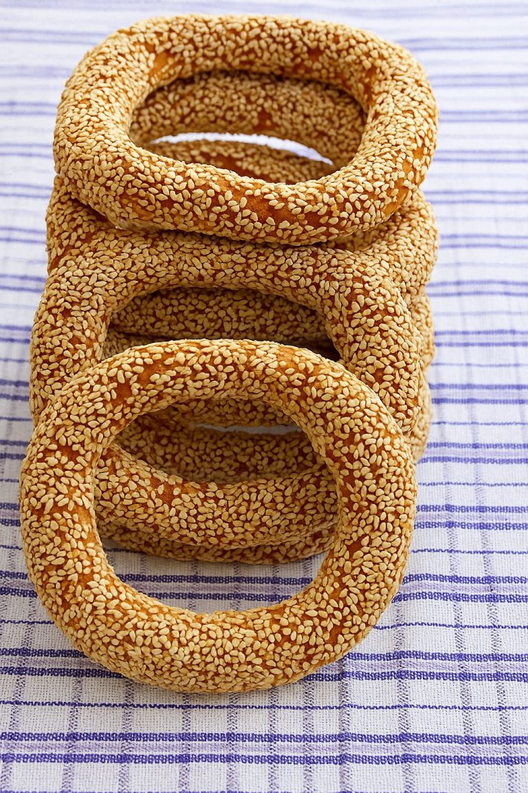Authentic Greek Koulouri Thessalonikis – Crispy & Golden Sesame Rings