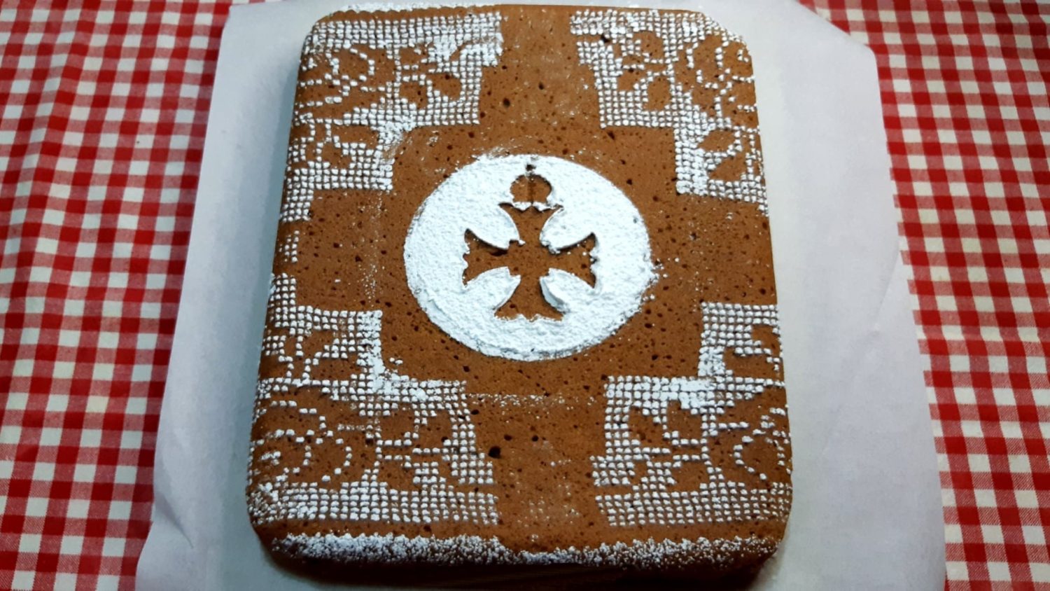 Traditional Greek Fanouropita – Easy Monastery Cake with 8+1 Ingredients