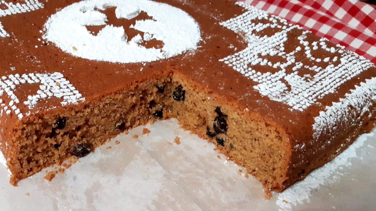 Traditional Greek Fanouropita – Easy Monastery Cake with 8+1 Ingredients